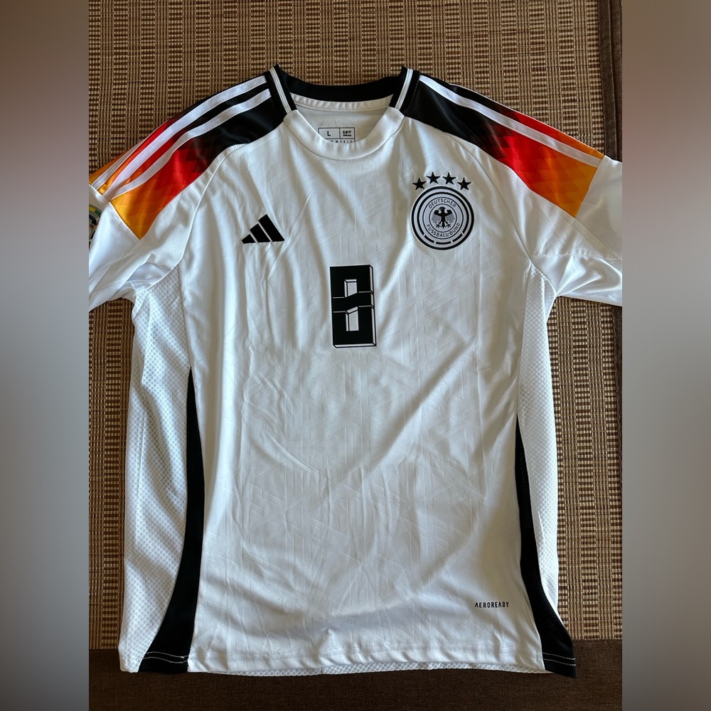 Germany home kit for Euro 2024, Toni Kroos. No.8 NWT - Gem